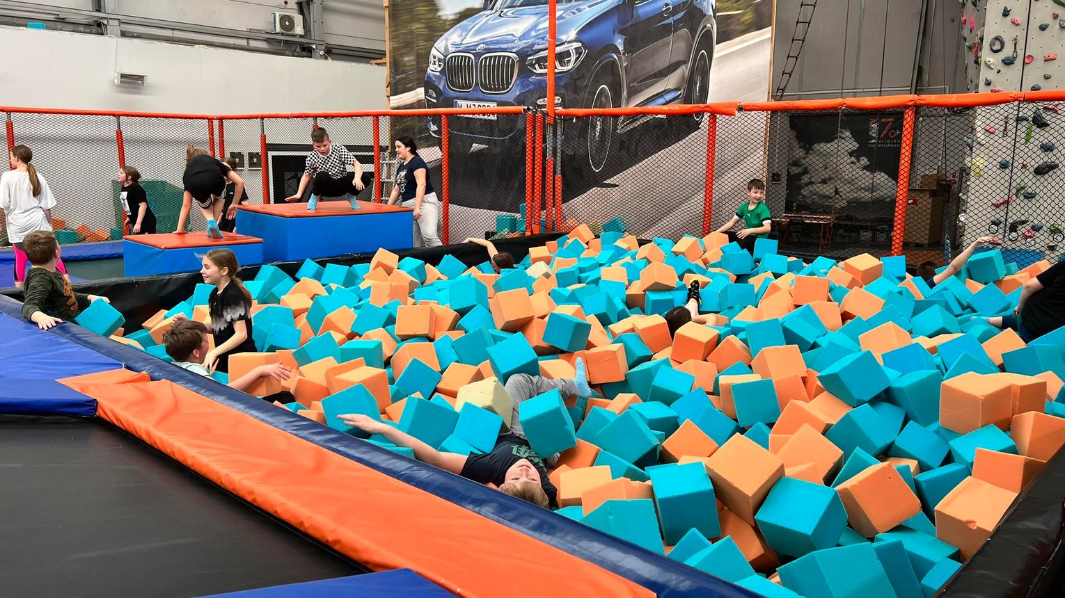 Podwójna dawka skakania i zabawy tylko w Fun Jump Gorzów