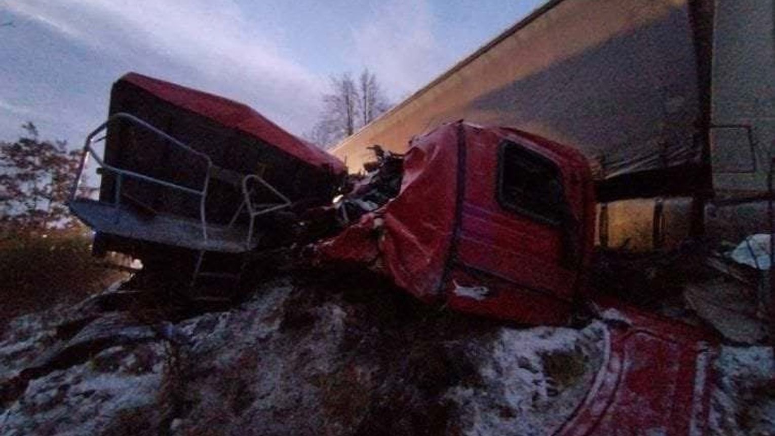 Dramatyczny wypadek. Nie żyją dwie osoby